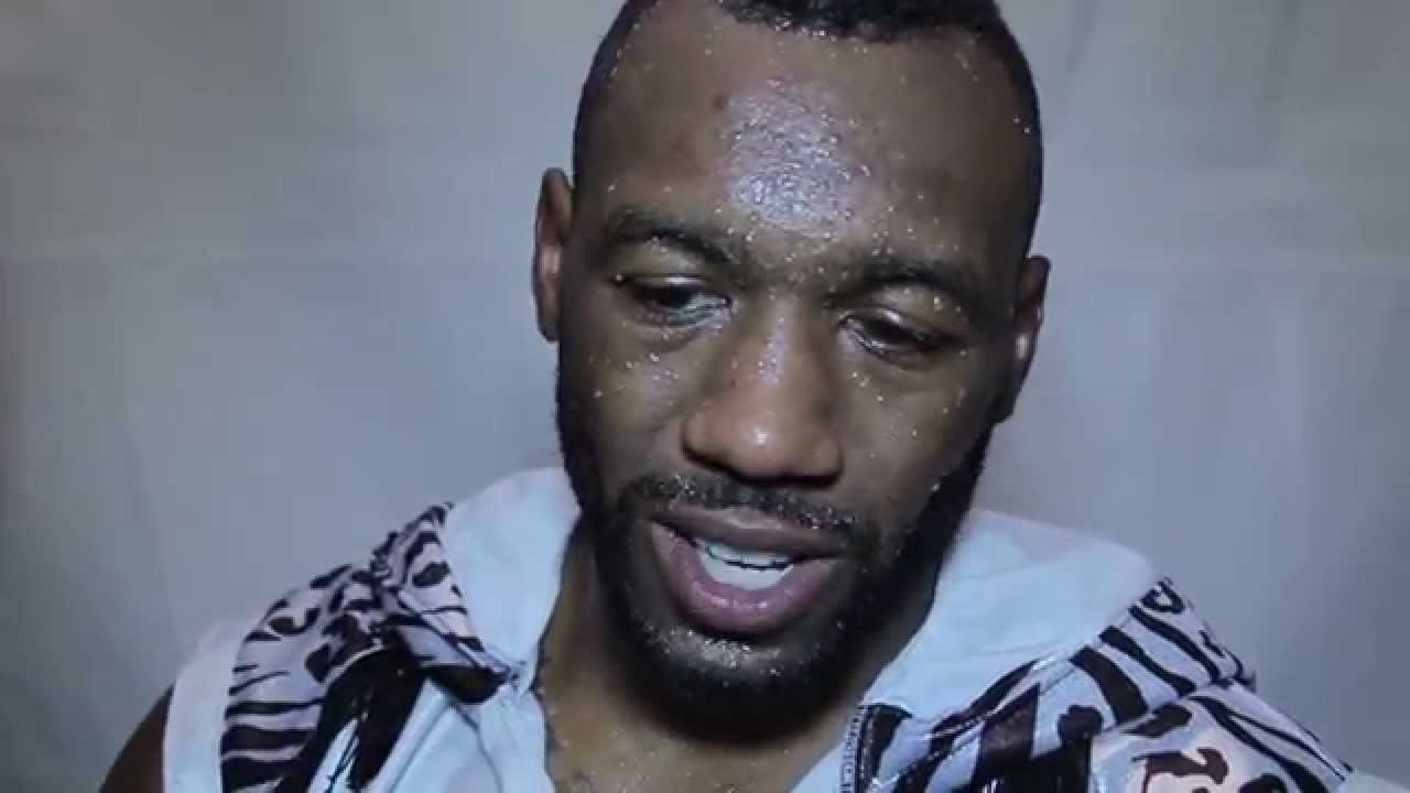 AUSTIN TROUT BEATS DANIEL DAWSON with UNANIMOUS DECISION - YouTube