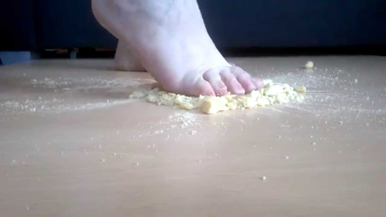 Lini crushing biscuit barefoot Part 2 - YouTube