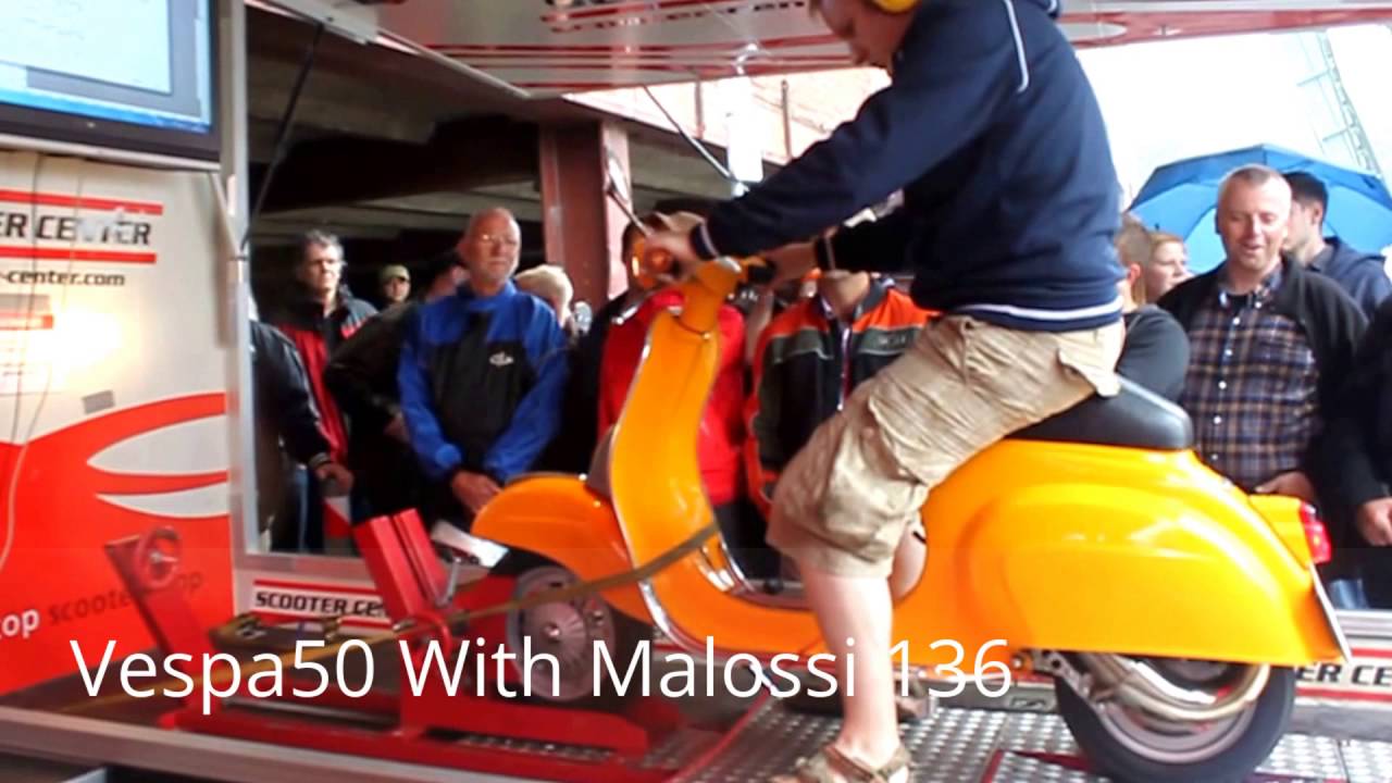 Vespa Racing Compilation - YouTube