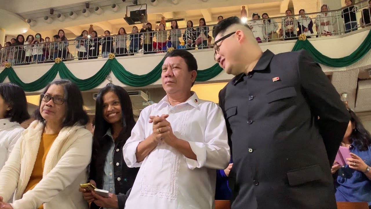 Duterte impersonator makes a splash in Hong Kong - YouTube