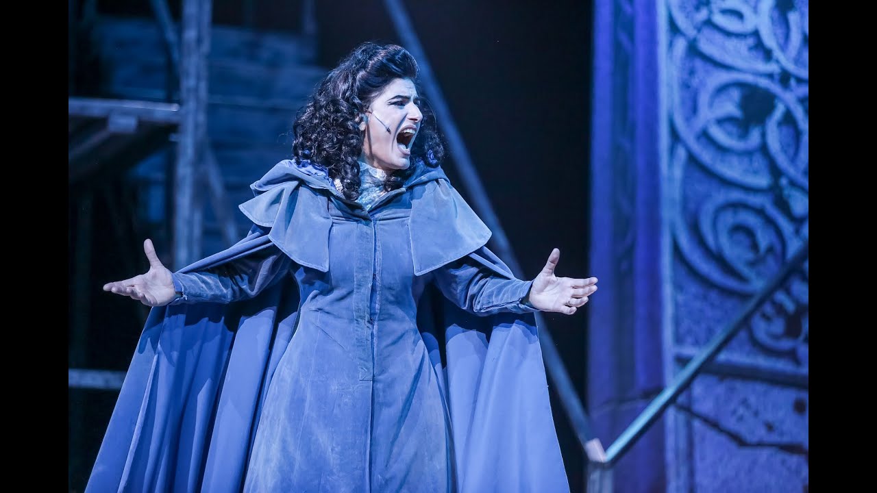“DRÁCULA, EL MUSICAL” EN EL TEATRO UNIVERSIDAD - YouTube