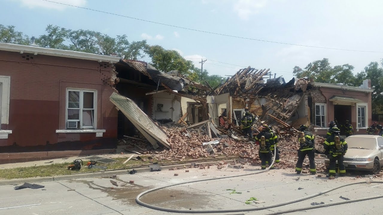 Duplex explosion in Denver - YouTube