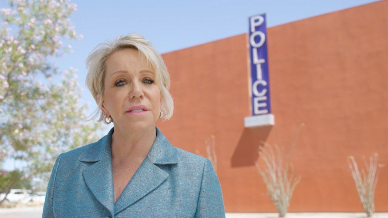 Trish Nash Stands With the Henderson Police Department - YouTube