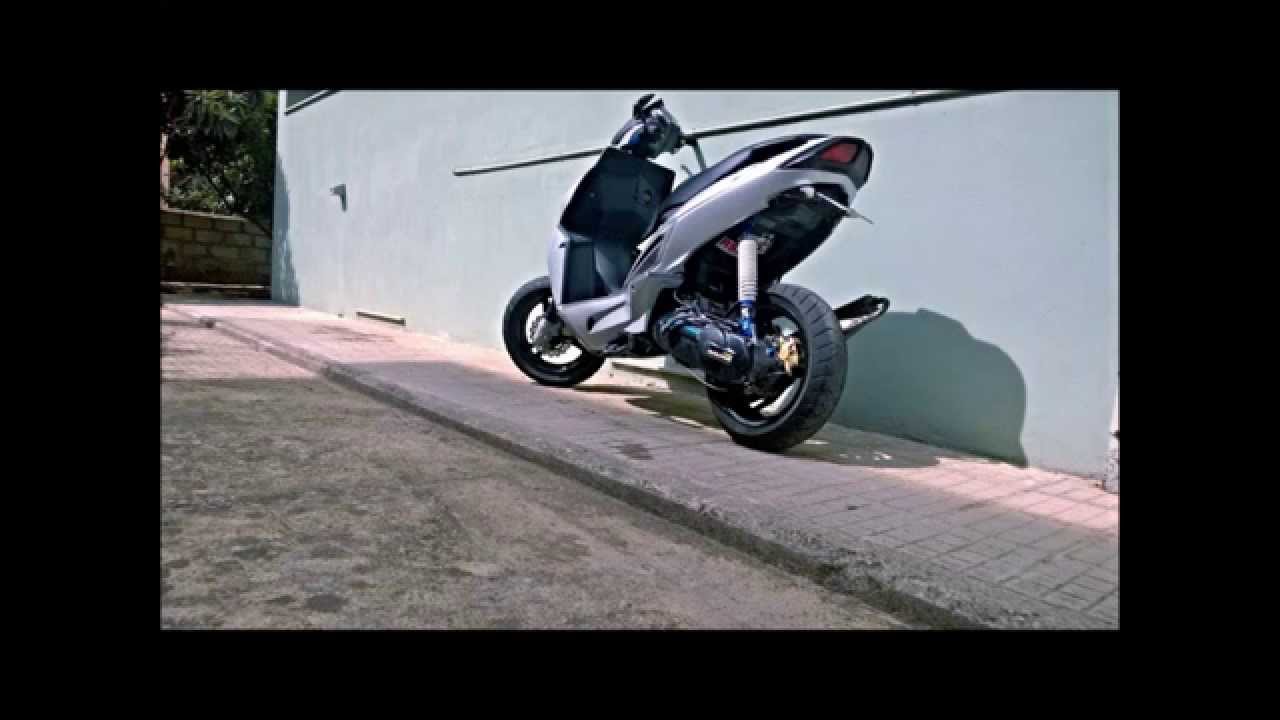 Phantom F12R story - YouTube