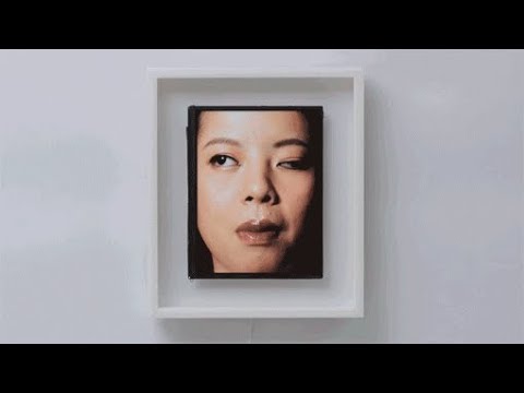 Human Face Clock - YouTube
