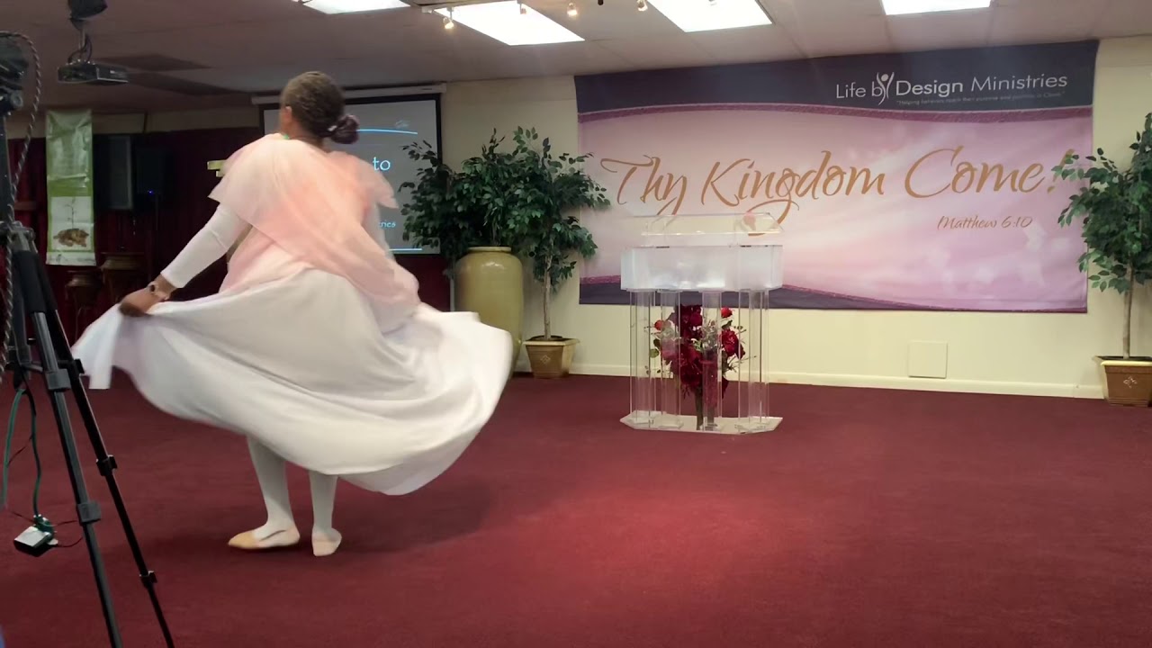 Praise Dance way maker - YouTube