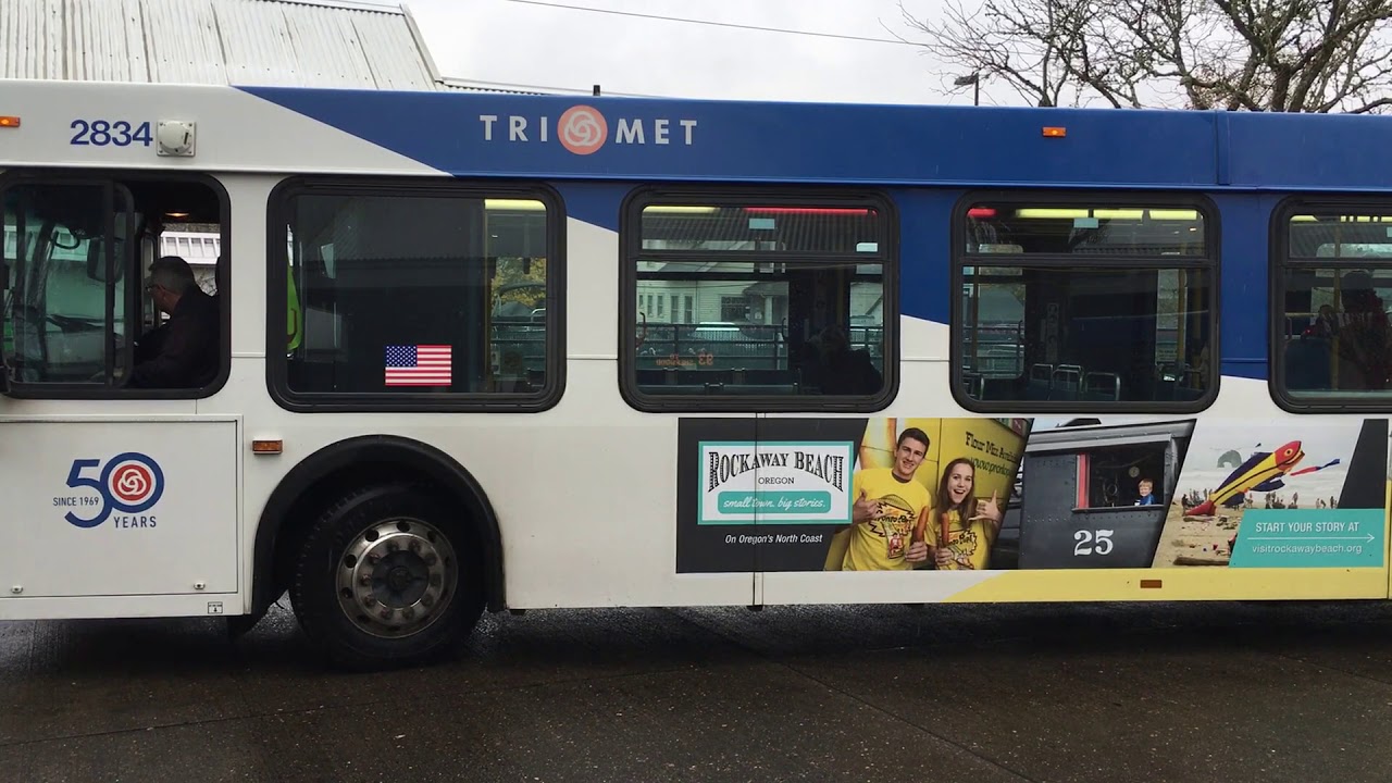 TriMet 2005 New Flyer D40LF #2834 on line 78 - YouTube