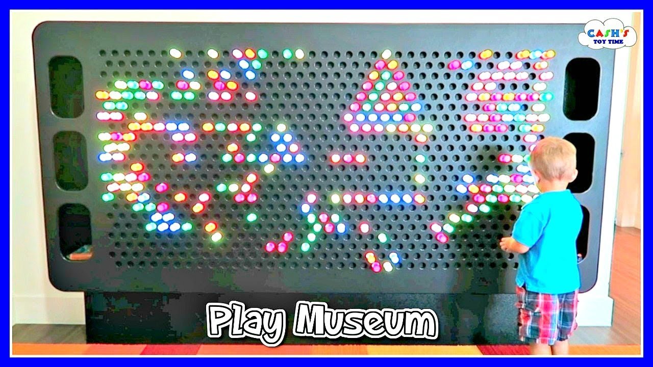PLAY MUSEUM Giant Lite Brite Board & Activities For Kids - YouTube
