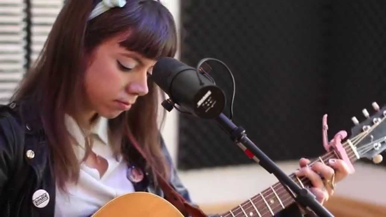 Hurray for the Riff Raff - Small Town Heroes - YouTube