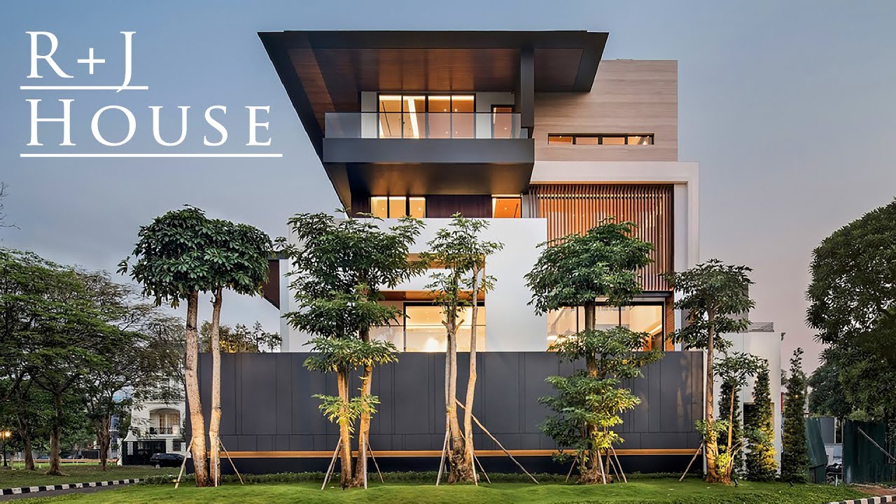 A unique urban house with contemporary art in Jakarta - YouTube