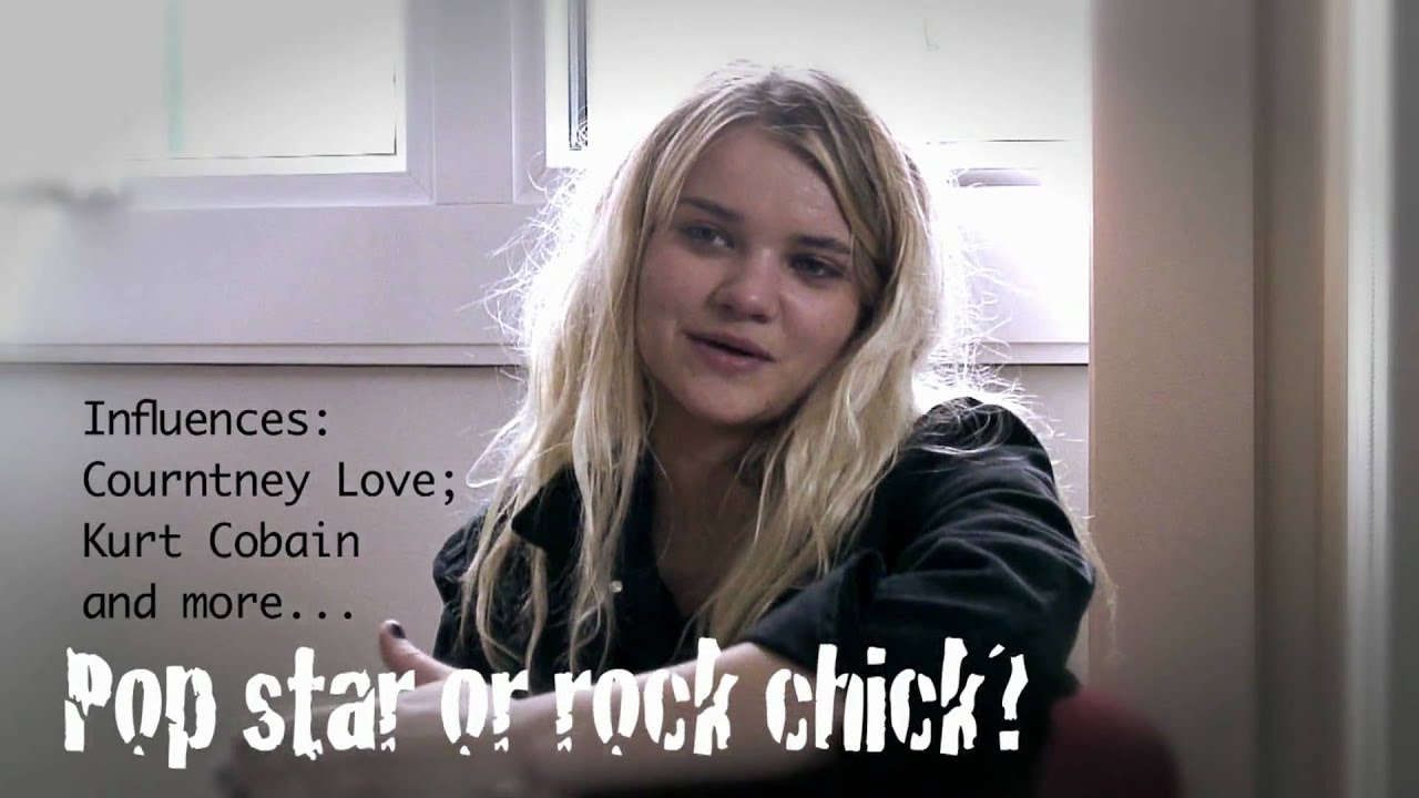 Maidenhead Advertiser's Interview with Daisy Dares You - YouTube