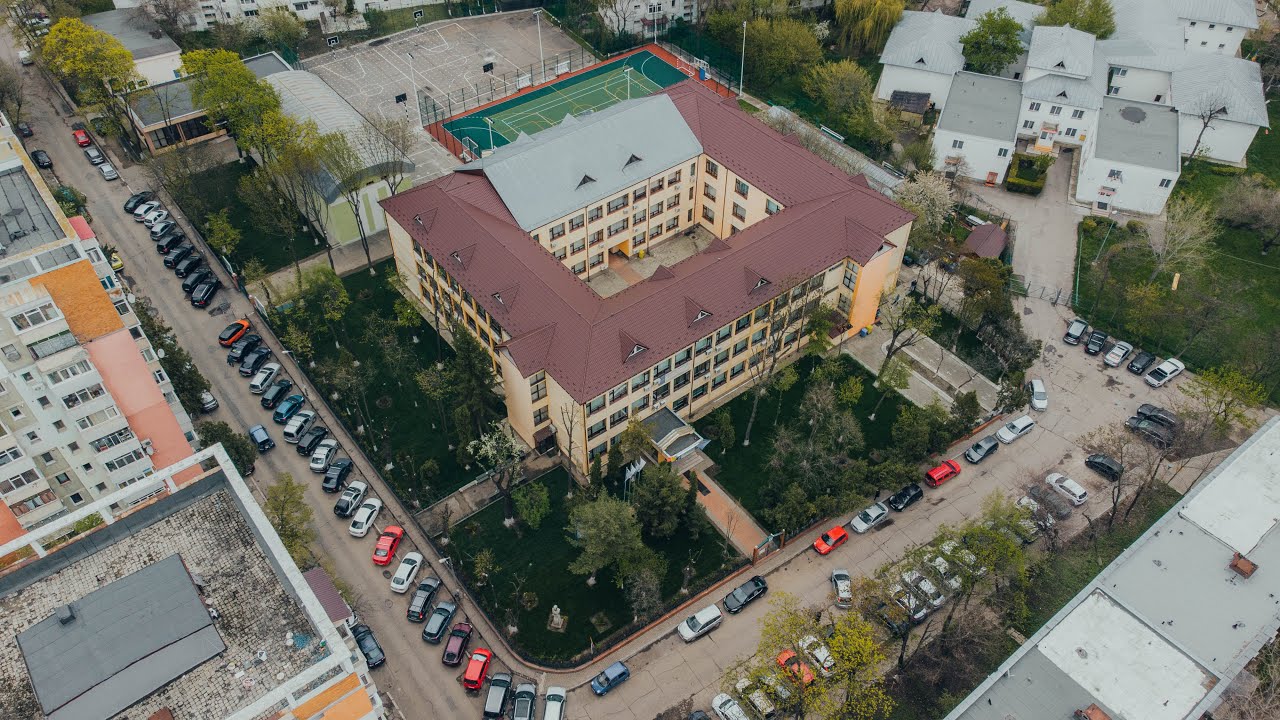 Clip de prezentare- Colegiul Național ,,Emil Racoviță" Iași- 2021 - YouTube