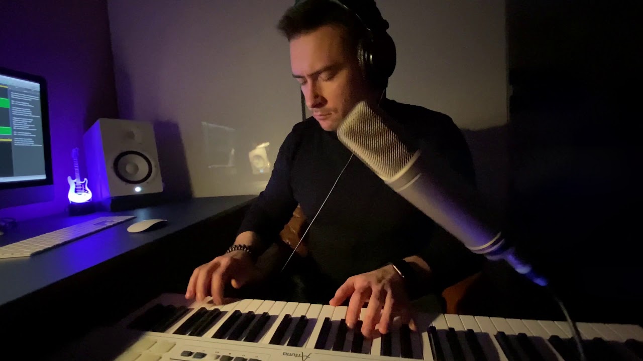 Ivan Dmitriev - Outline (Zero 7 dreamwave cover) - YouTube