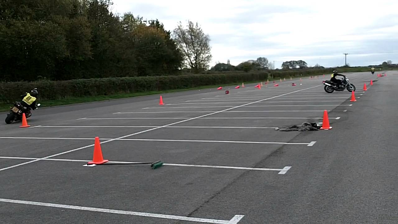 John Ritchie chased by Steve Laughton on the A course - YouTube