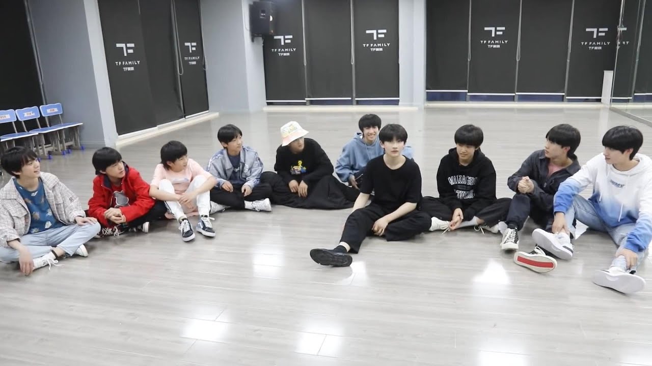 TF FAMILY (TF家族) The Daily Life of Trainees《练习生日常不过的日常》Ep.35 - YouTube