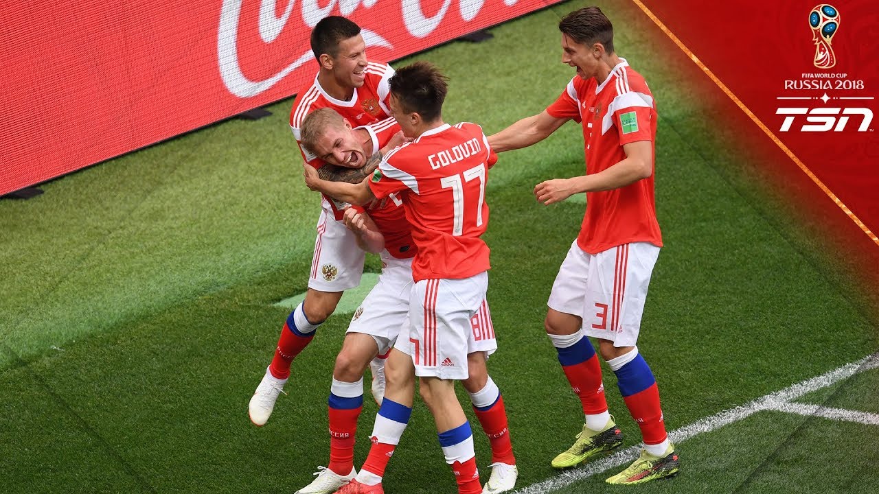 Russia scores the opening goal of the 2018 World Cup - YouTube