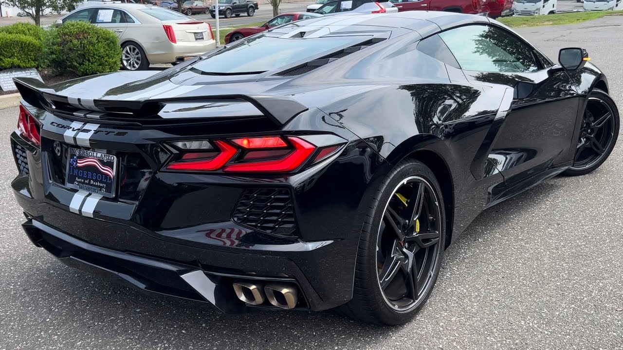 Chevy Corvette Stingray Z51 - Sound, Interior and Exterior in Detail ...