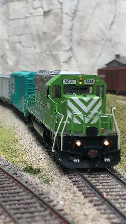 N&A Local departing Van Auken #modeltrains #texas #funrun #fun #samra #hoscale #dcc #NA # ...