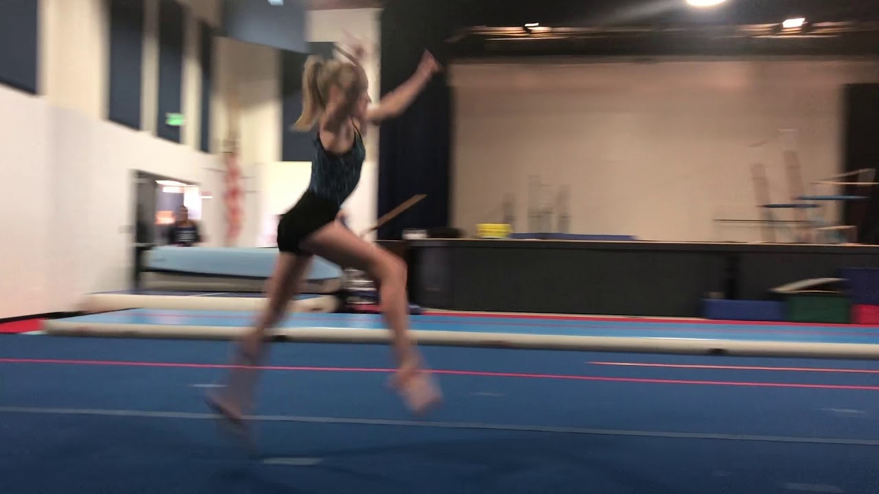 straight leg leap - YouTube