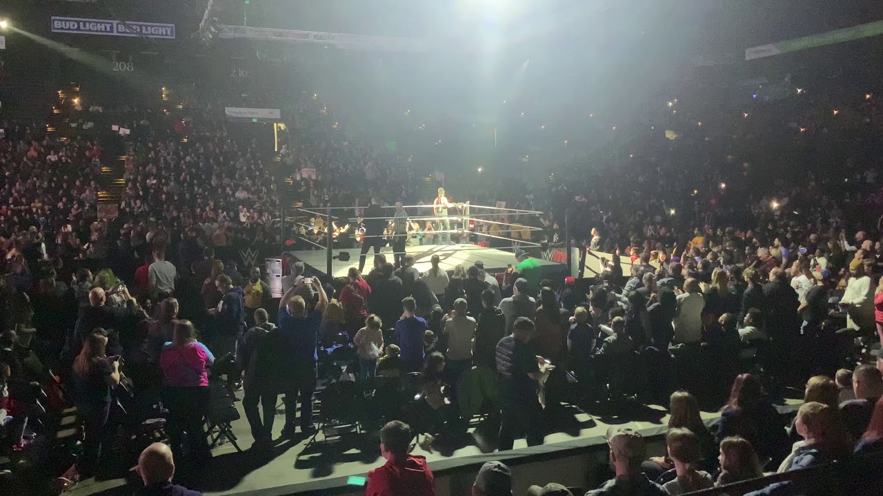 Wwe live Baltimore Maryland Seth Rollins!!!!! - YouTube