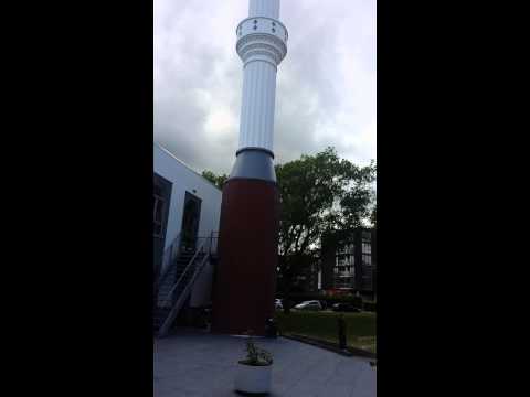 Ezan Ulu Camii Bergen op Zoom