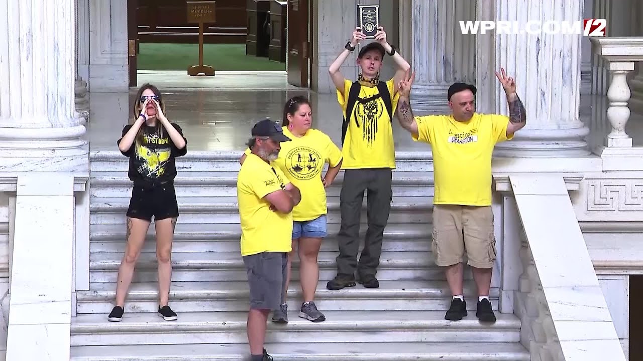 VIDEO NOW: Second Amendment advocates protest at RI State House - YouTube