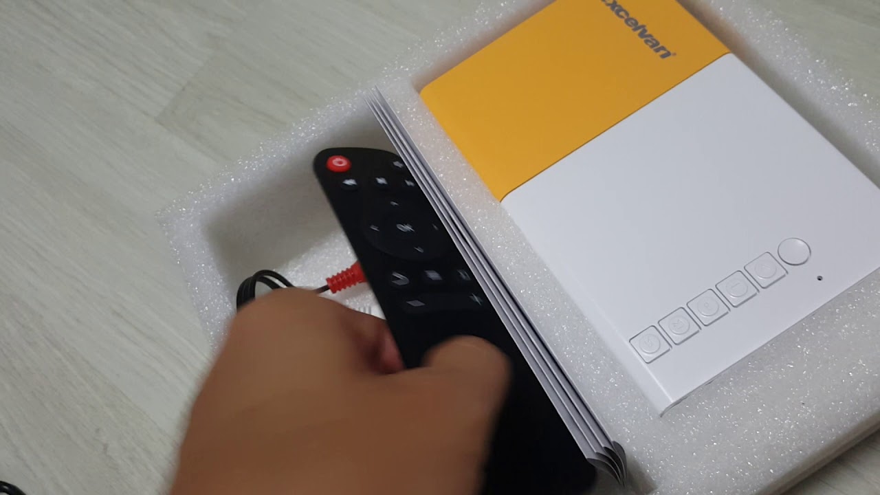 1분영상) Excelvan YG300 mini projector 미니 휴대용 프로젝터 - YouTube