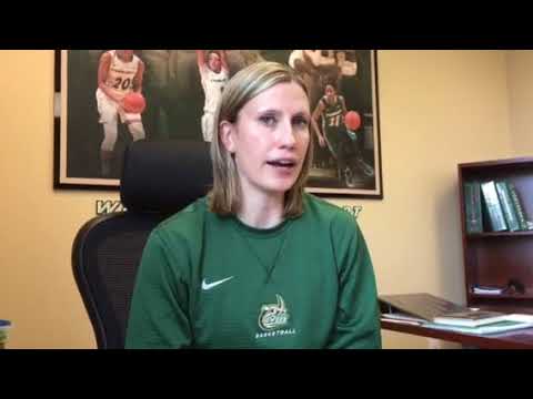 Charlotte 49ers WBB: Cara Consuegra welcomes four new players - YouTube