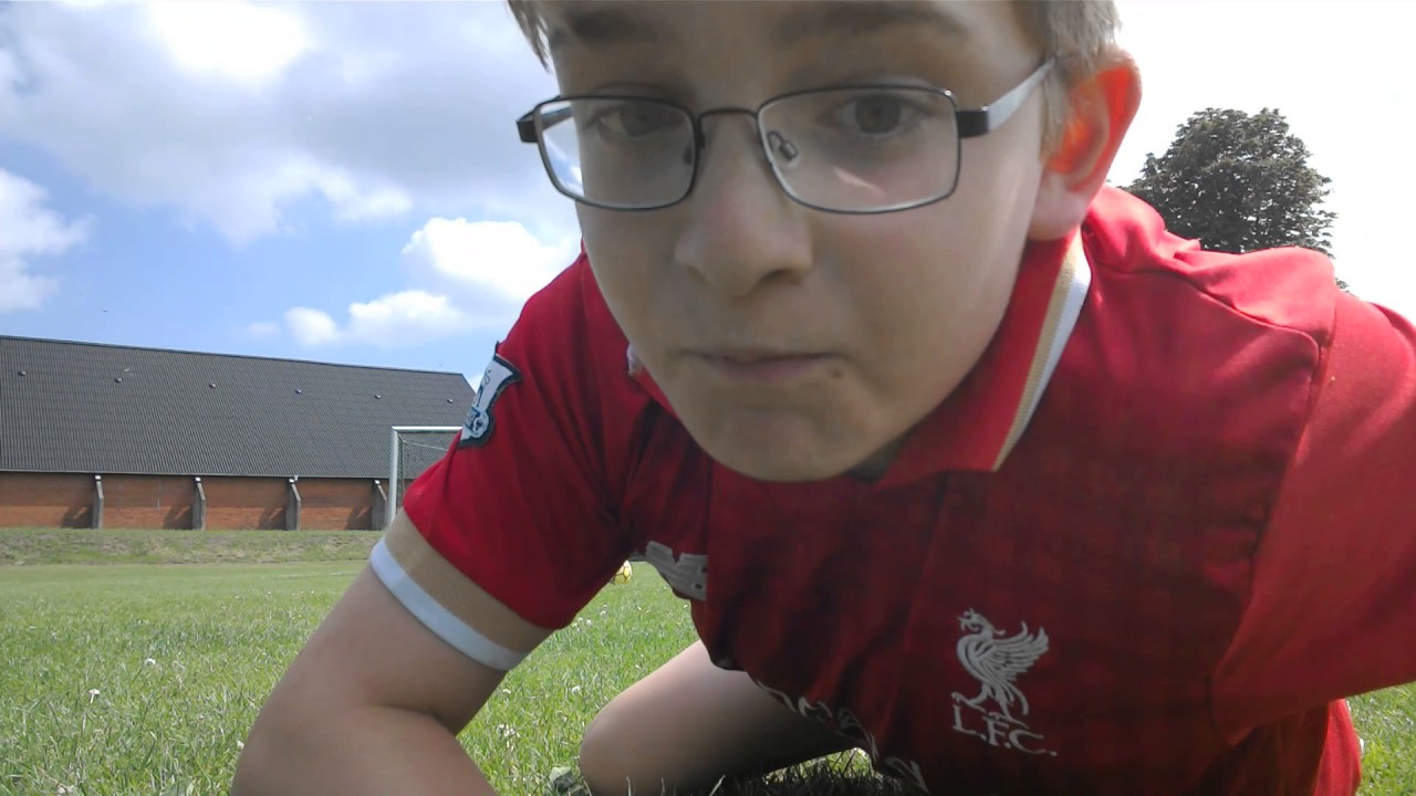 fodbold challenge ft. chris og Jonas - YouTube