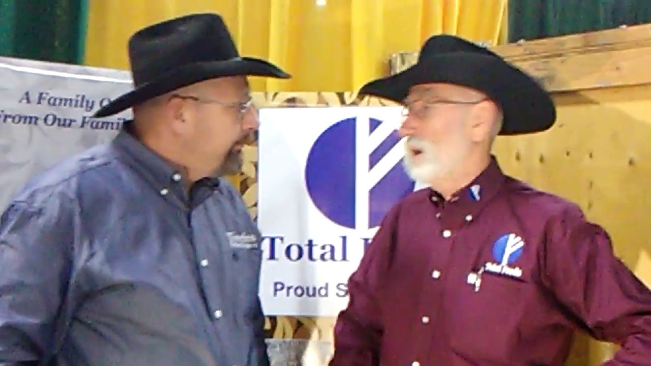 Total Feeds the Only Feed Choice for Your Horses - YouTube