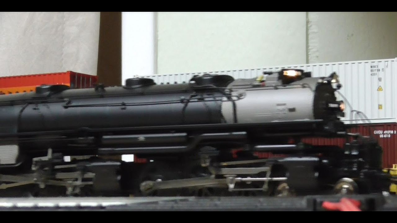 Broadway Limited Early Challenger Passenger Excursion - YouTube