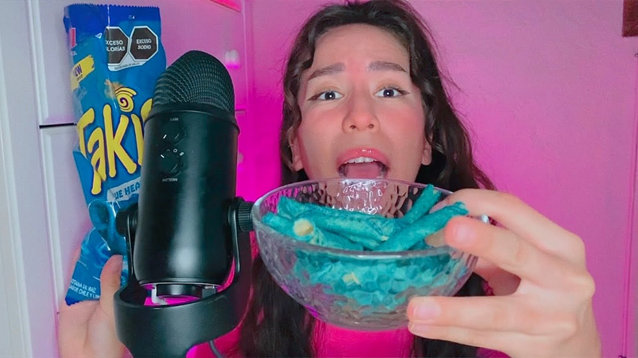 ASMR comiendo takis azules 🔥 takis blue heat - YouTube