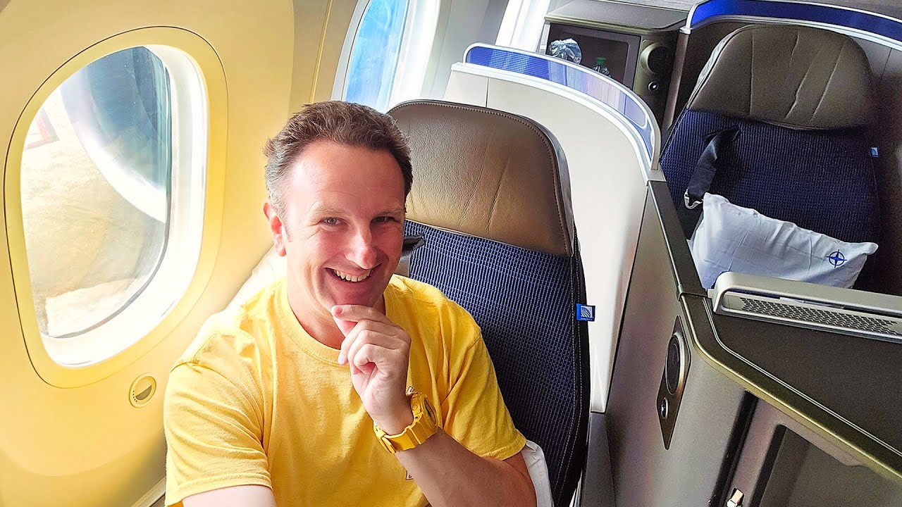 Flying United Polaris Class LAX to NRT: My Honest Review - YouTube