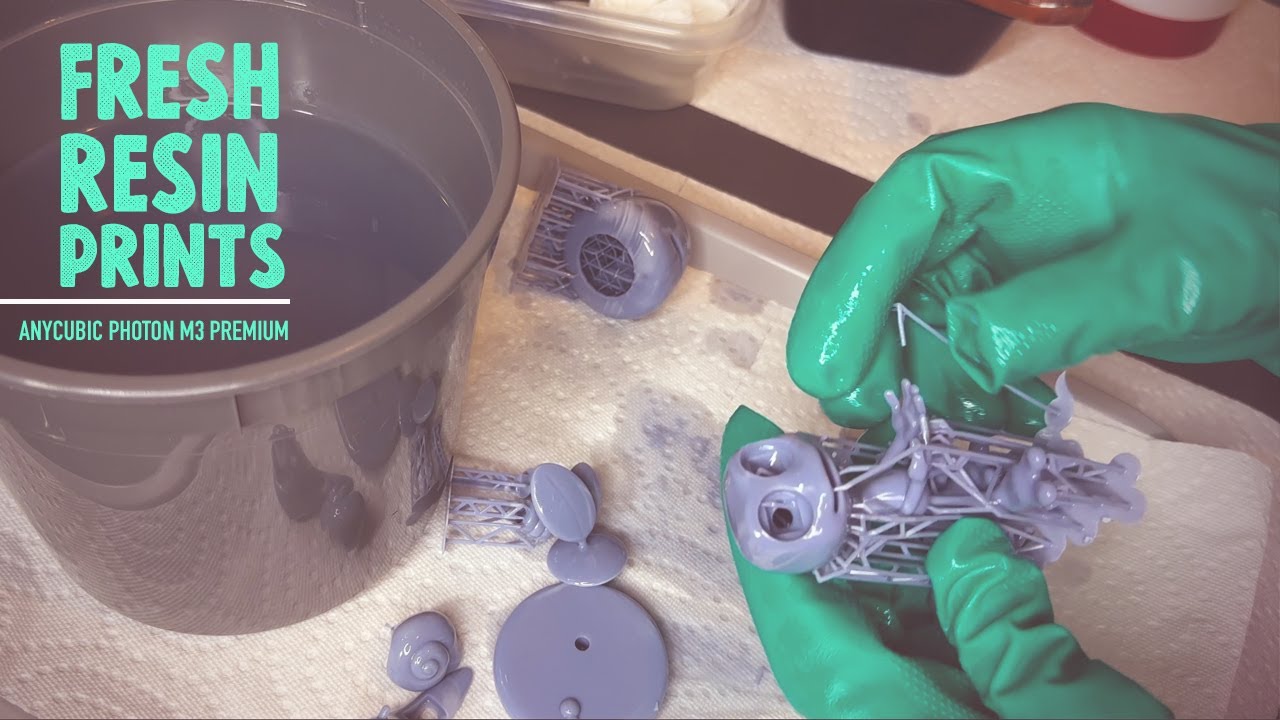 Scraping and Cleaning Fresh 3D Resin Prints - YouTube
