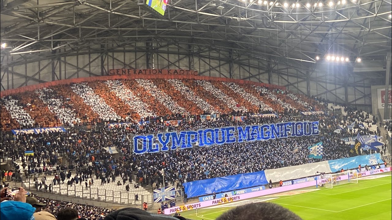 LE MAGNIFIQUE 🤩 TIFO DES VIRAGES POUR OM AS MONACO - YouTube