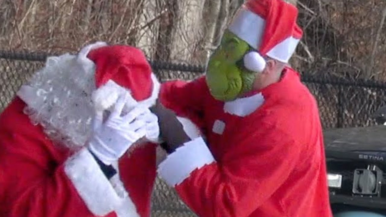 SPOILED KID FOUGHT SANTA CLAUS - YouTube