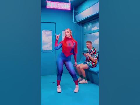 Реакция на танец Человек Паук - YouTube