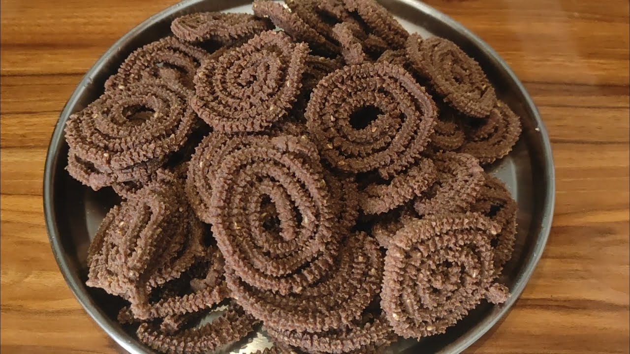 Ragi Murukulu || Ragi Murukku Recipe || healthy finger millet murukku ...