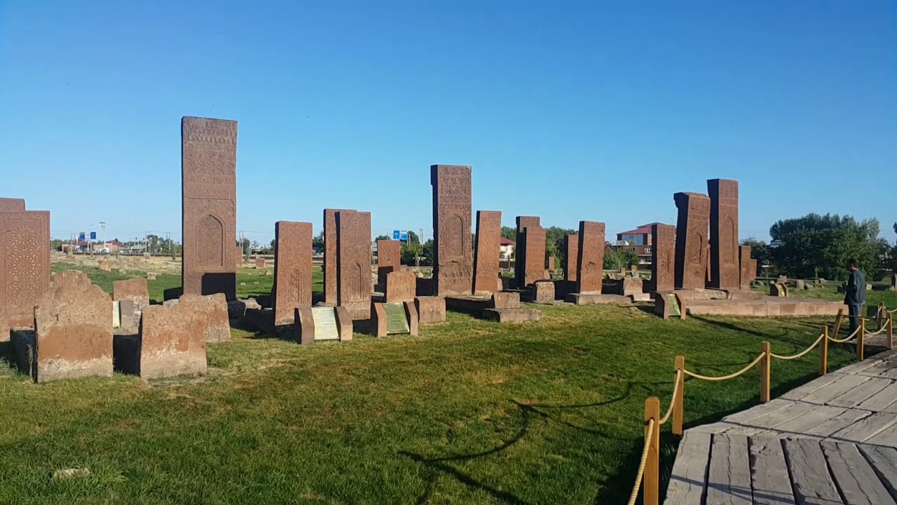 Bitlis Ahlat Selçuklu Mezarlığı - YouTube