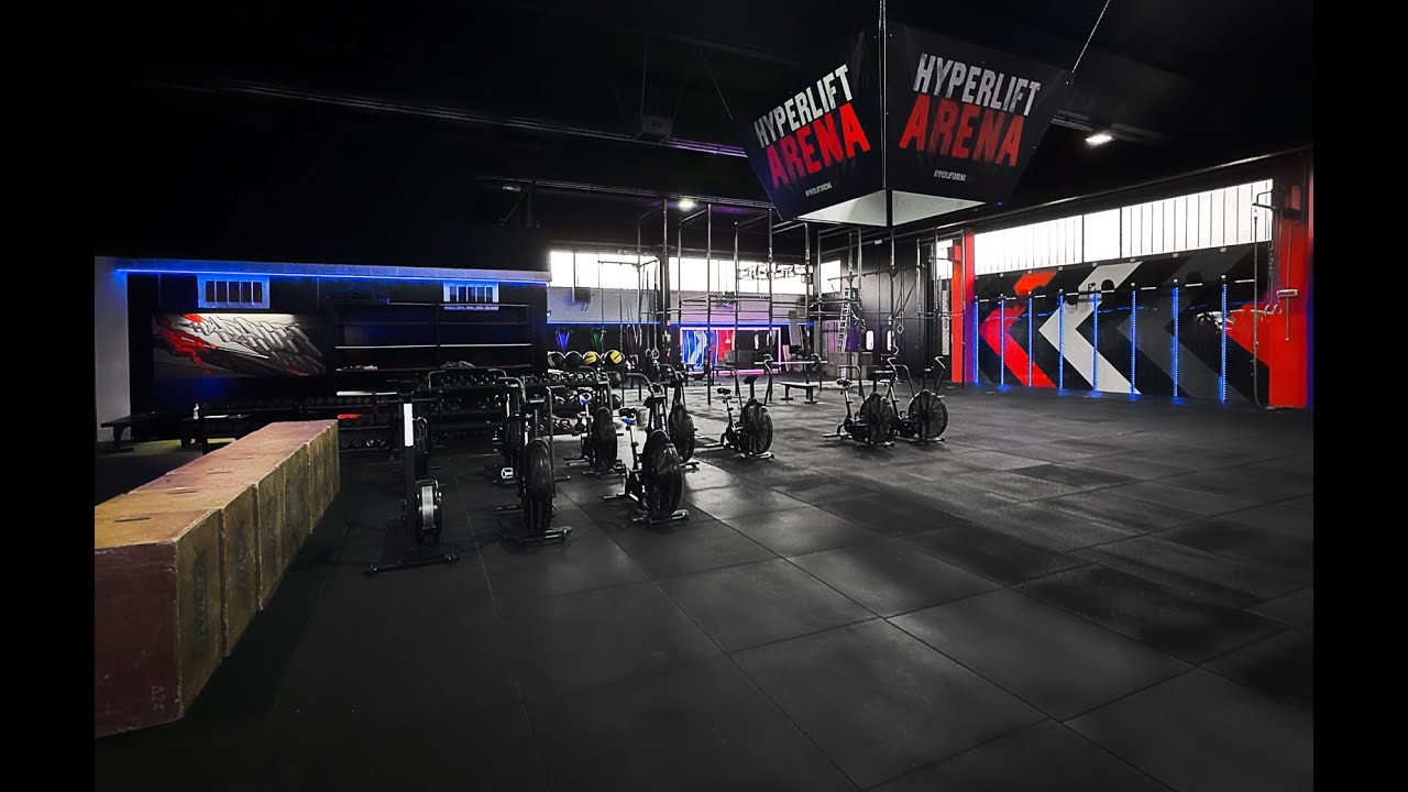 Un volo nell'HYPERLIFT Arena di LEGNANO ! - YouTube