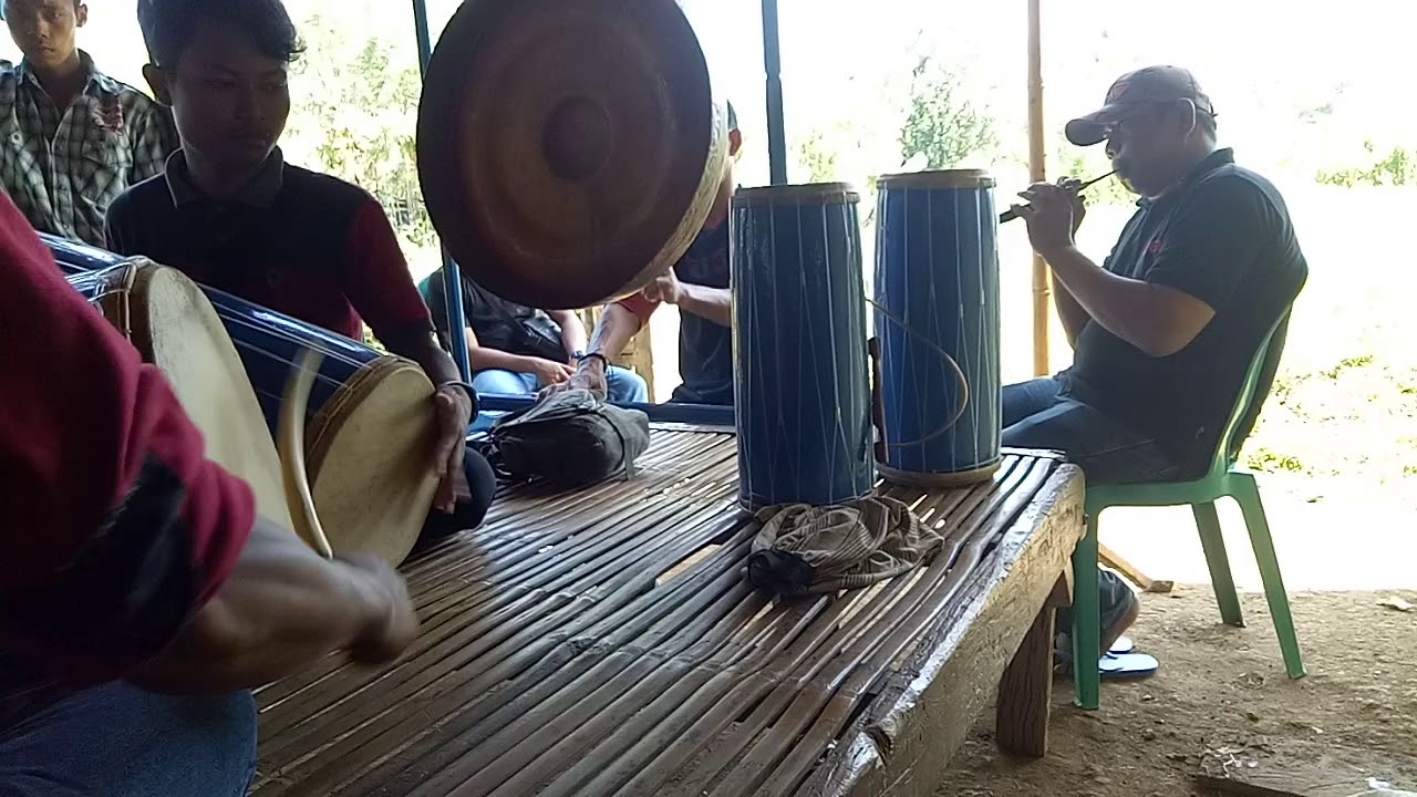 Gendang Taradisional Bugis Makassar Yang Paling Merdu - YouTube