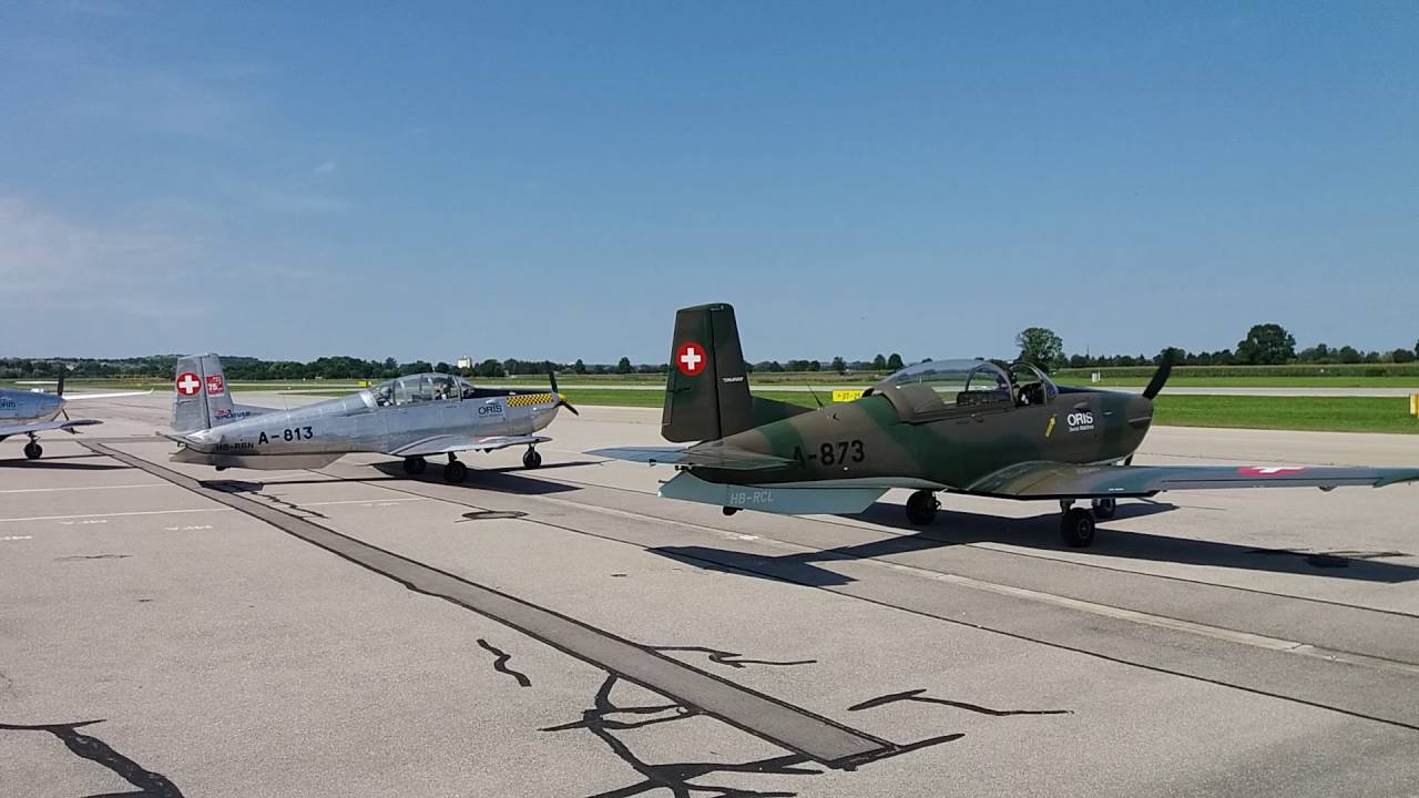 5x Pilatus P3 of the P3 Flyers at Augsburg - YouTube