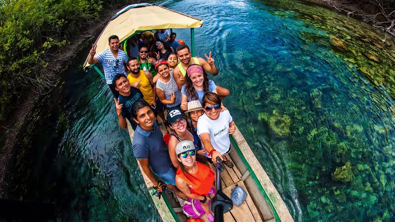 Viaje al Crater Azul Peten Alex Najera - YouTube