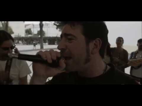 Molestando a los Vecinos -  VENGO (Videoclip Oficial)