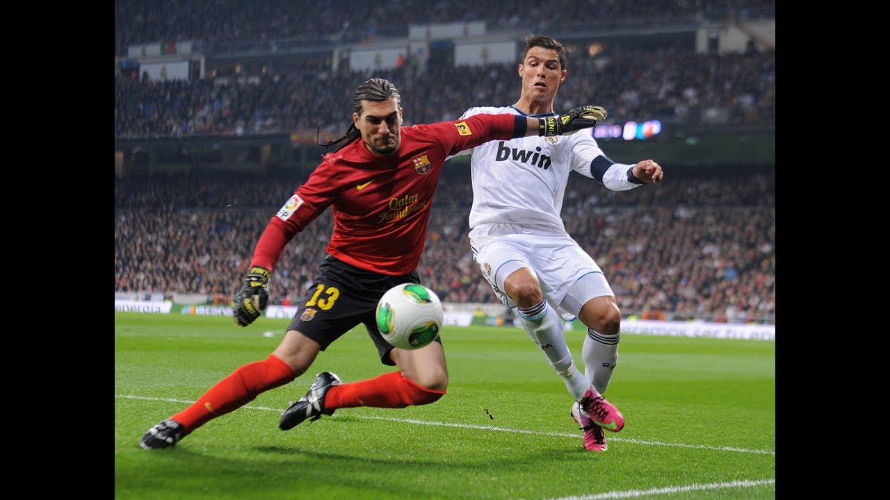 MANUEL PINTO THE CRAZIEST GOALKEEPER EVER Crazy Tricks & Saves HD - YouTube