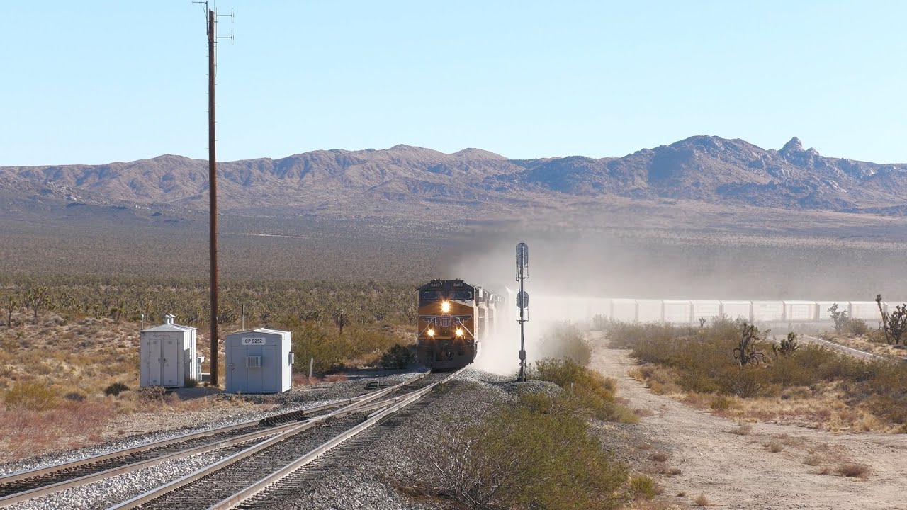 Cima Hill, CA in 4k - December 2024 - Work trains, manifest and an ...