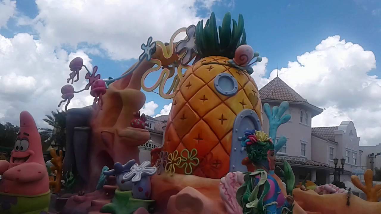 Spongebob parade universal studios Florida - YouTube
