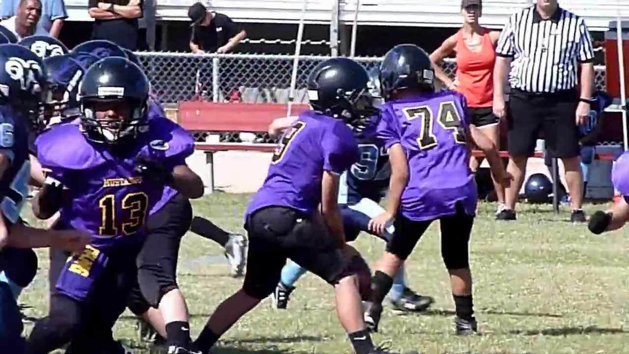 Sam pitches to off tackle run - YouTube