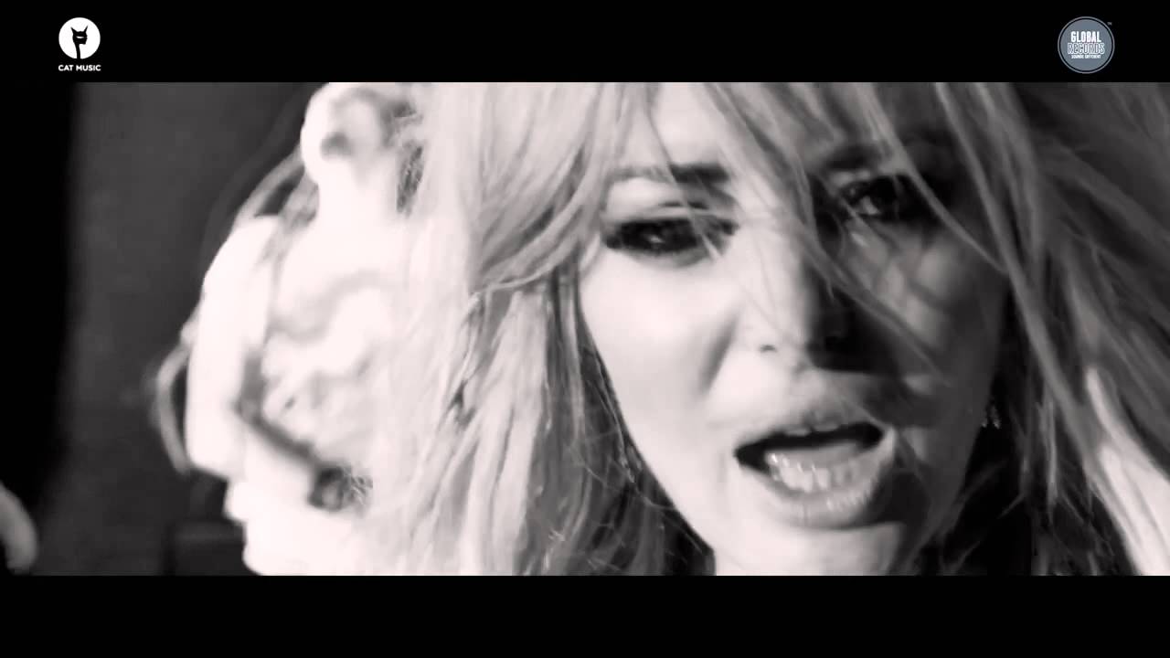 Delia - Da , mama (Duck army) - YouTube