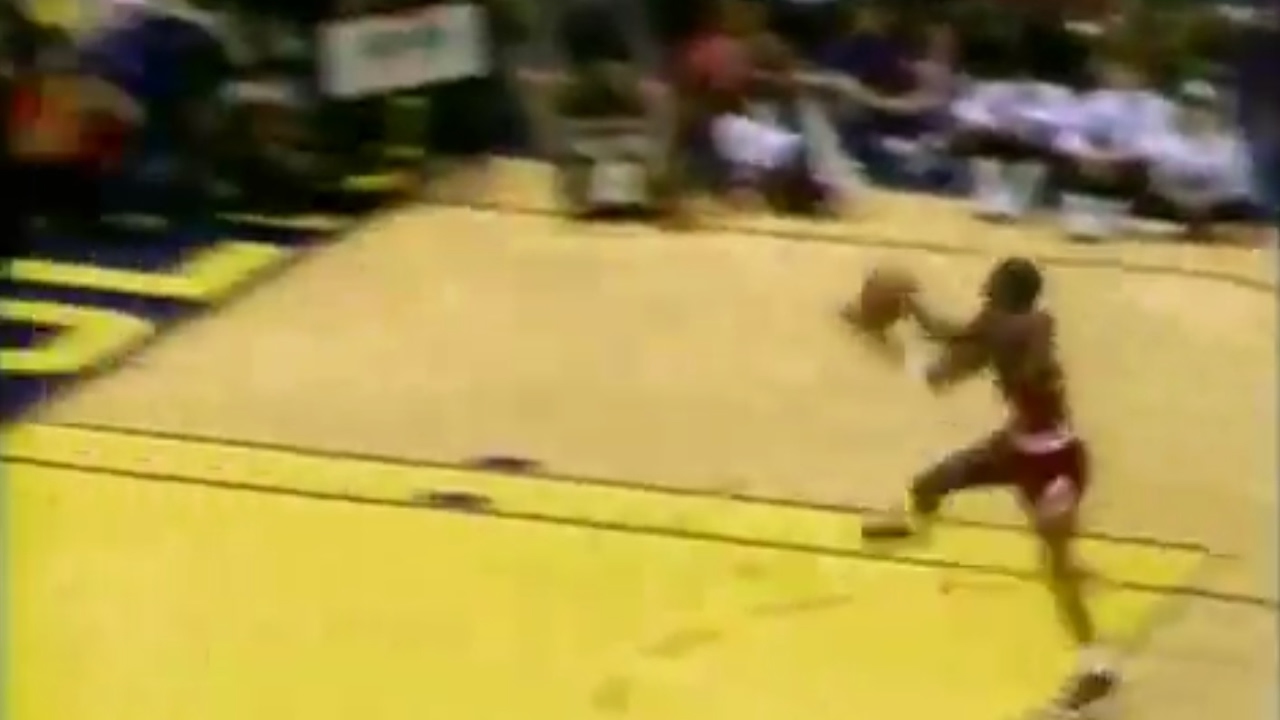 Michael Jordan Foul Line Dunk BEHIND THE LINE! - YouTube